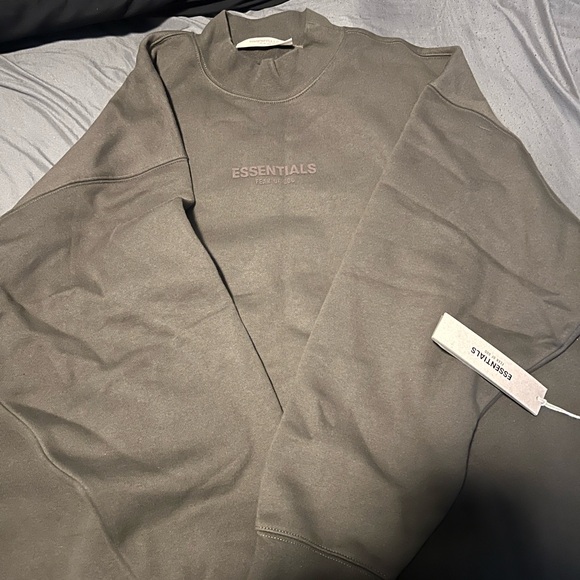 Essentials | Sweaters | Essentials Relaxed Crew Neck Xl Color Offblack ...